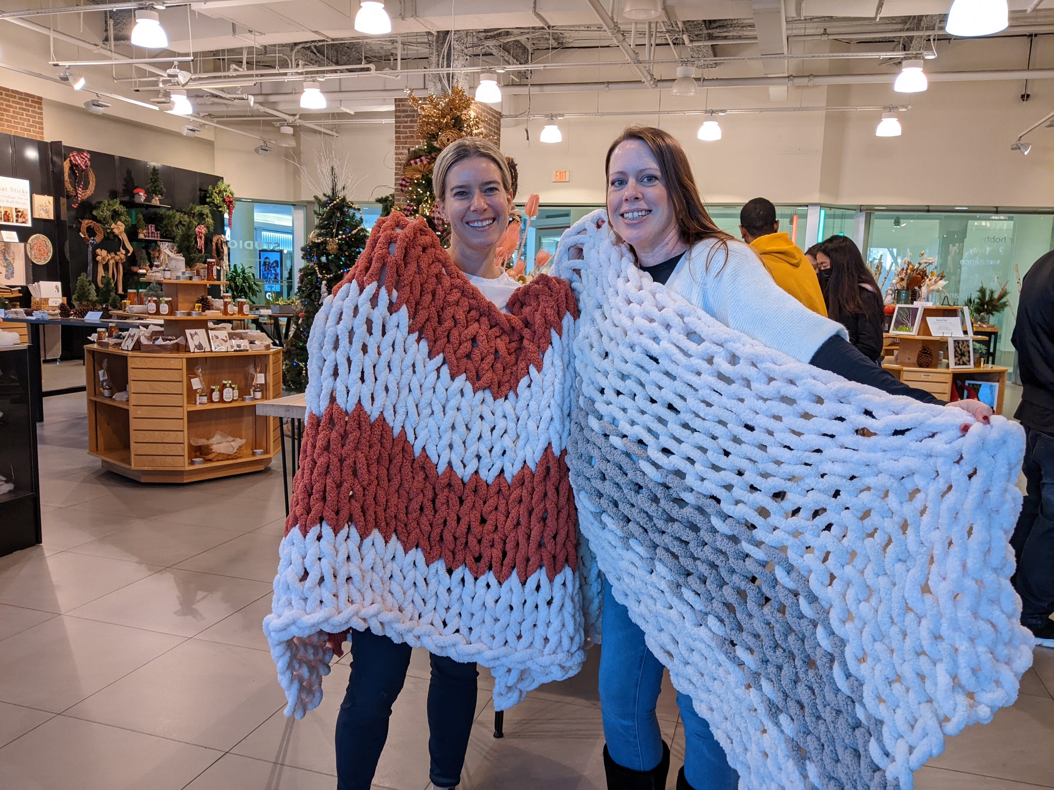 Arts and Crafts store with walk-in projects and workshops